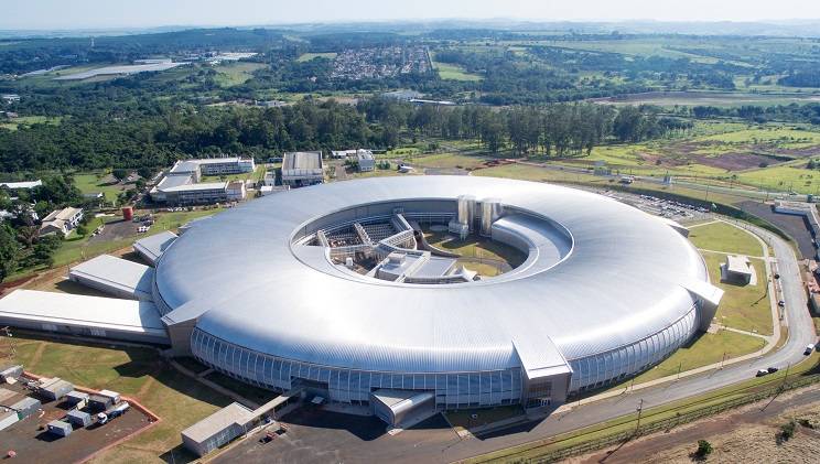 Inauguration du premier laboratoire de recherche de l’accélérateur de ...